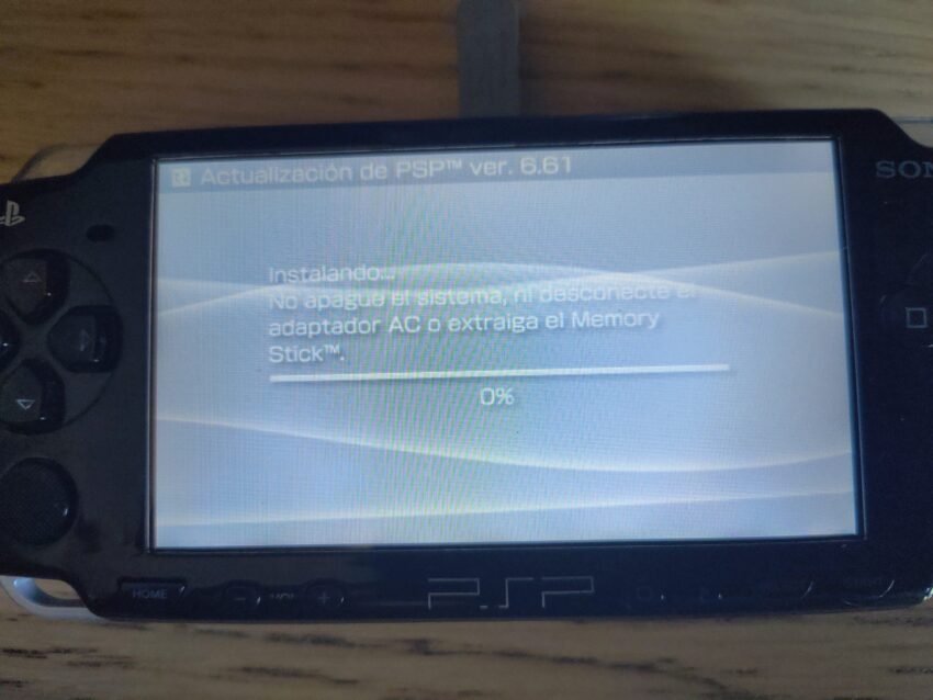 Calzar el Custom Firmware ARK-4 en PSP desde Linux – 56K